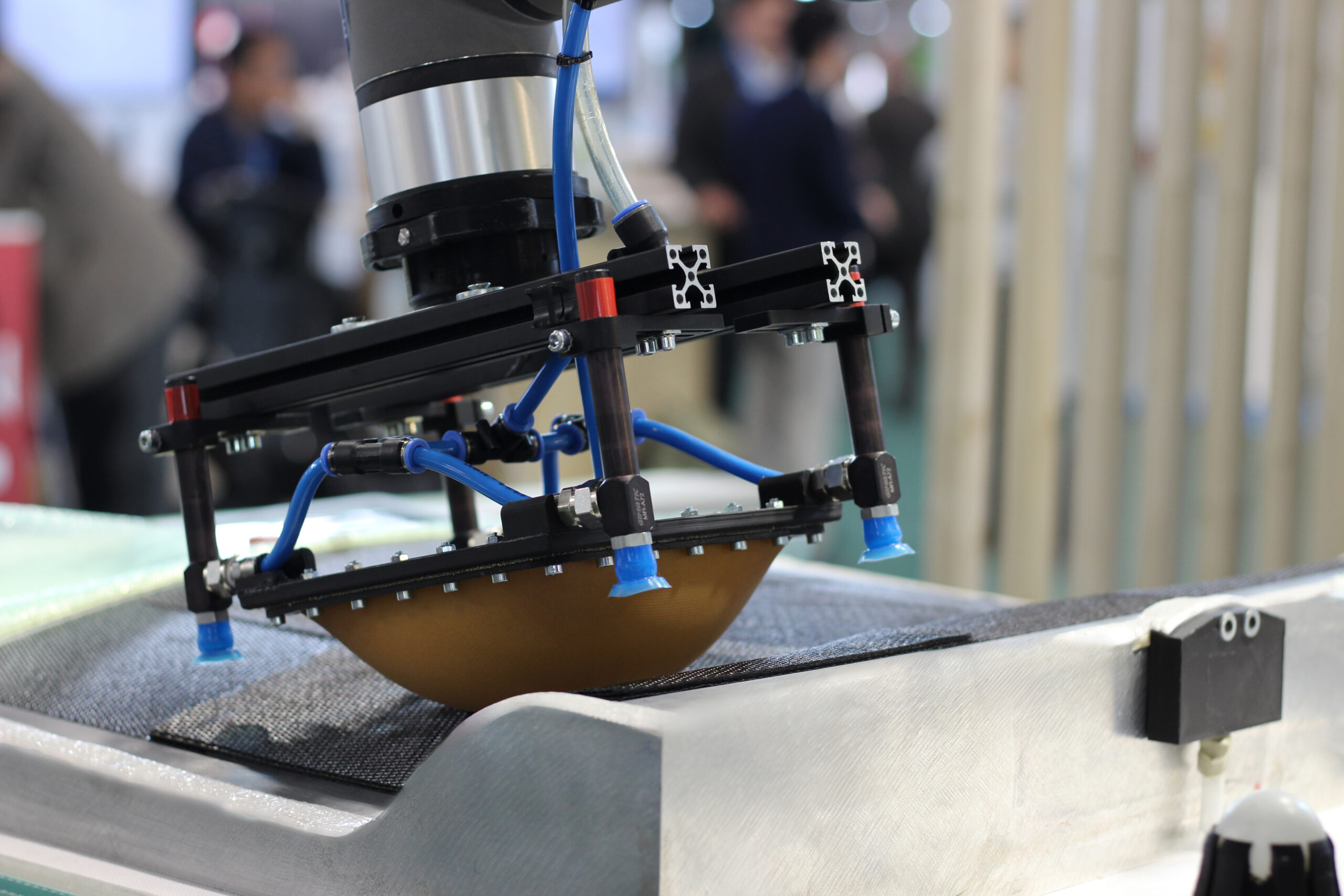 AUTOMATED PRE-PREG LAY-UP - IRT Jules Verne